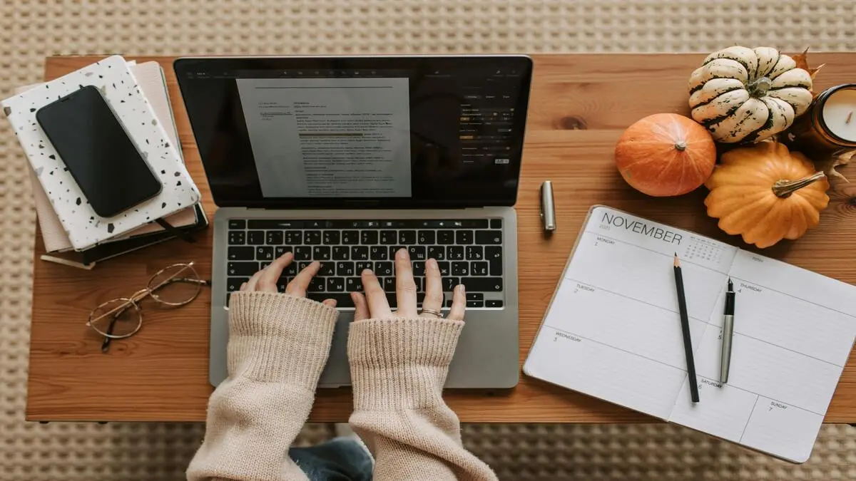 Contoh Review Jurnal: Format dan Cara Membuat yang Benar